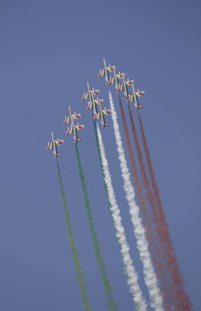 Air Show di Cameri (NO) 4/10/09 - Frecce tricolore + Tornado - Parte1